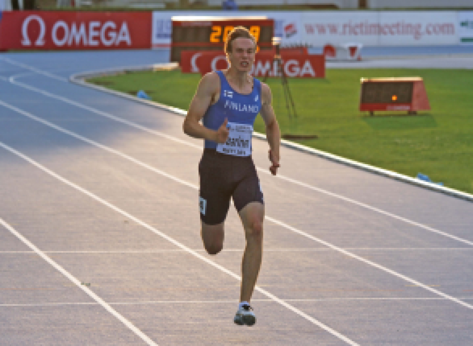 Merja Korpela 68,43 - Roope Saarinen ennätysvauhdissa – Yleisurheilu.fi