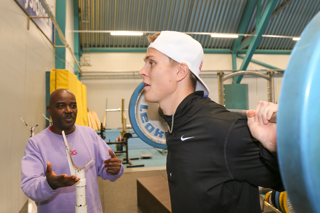 Frank Attoh hyppääjien leirillä: Kaikki lähtee juoksusta, nopeus ...