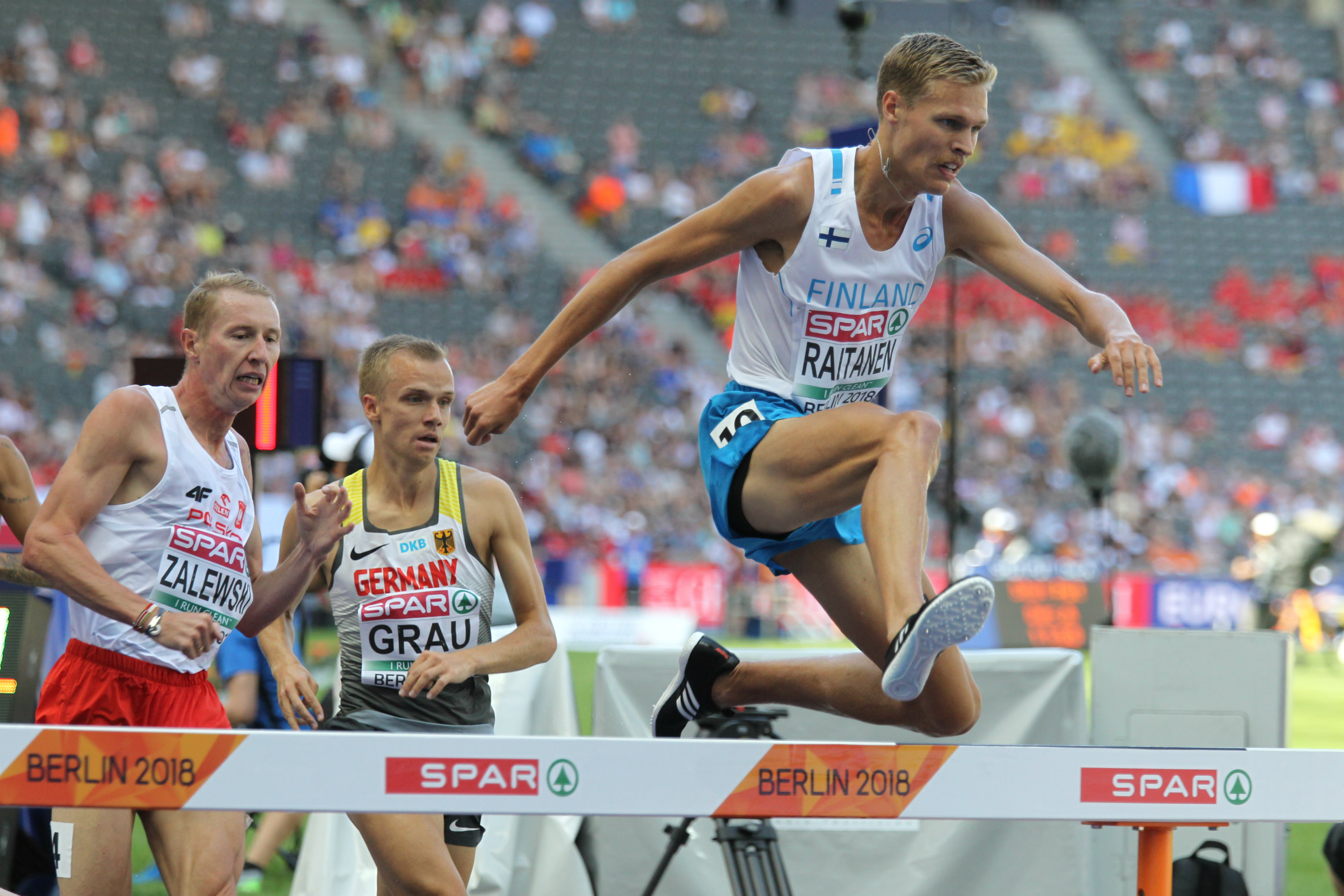 Raitanen: Tästä eteenpäin kaikki on bonusta, Partanen ja Ojala: Neste ...