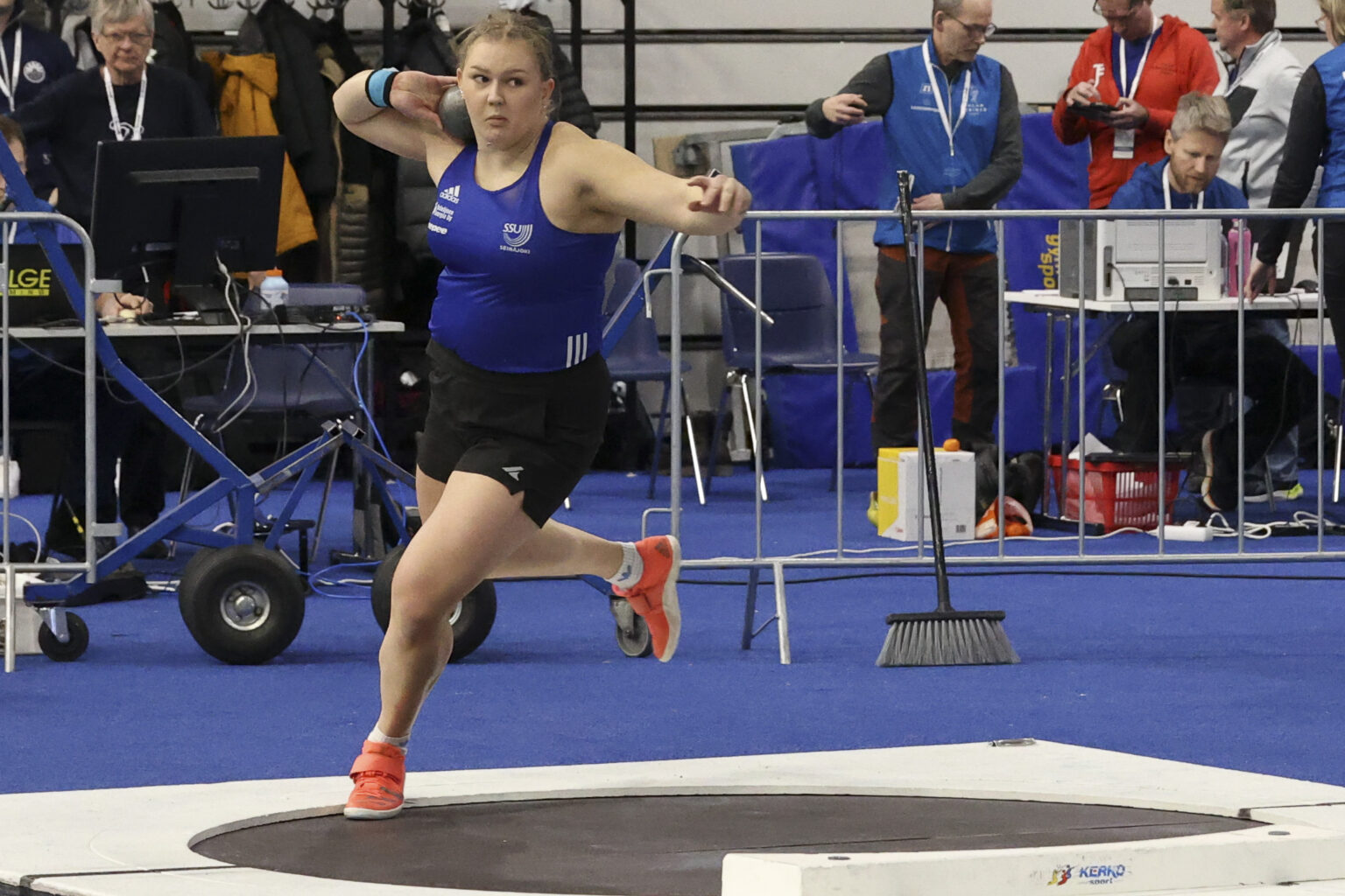 Käyhkö härnäsi Kähärän ennätykseen Ouluhallissa – Karvinen paras ...