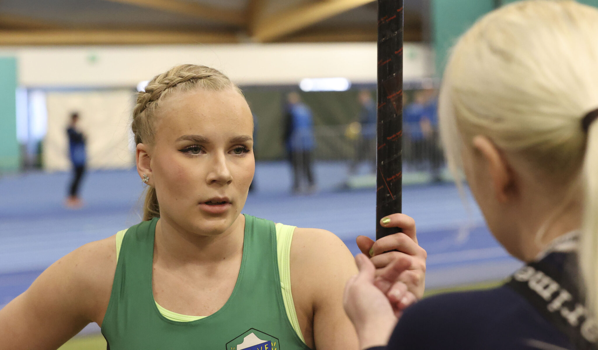 Enni Virjonen hyppäsi 16-vuotiaiden halliennätyksen – Rasmus Vehmaa jäi ...