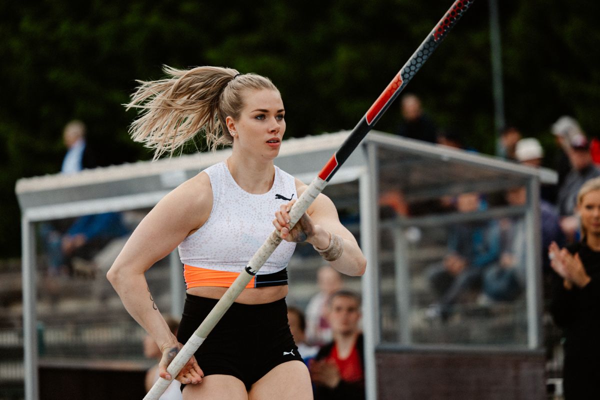Elina Lampela Taivutti Voiton Enn tyksell n Ruotsissa VIDEO T m Elina Lampela Taivutti Voiton Enn tyksell n Ruotsissa VIDEO T m