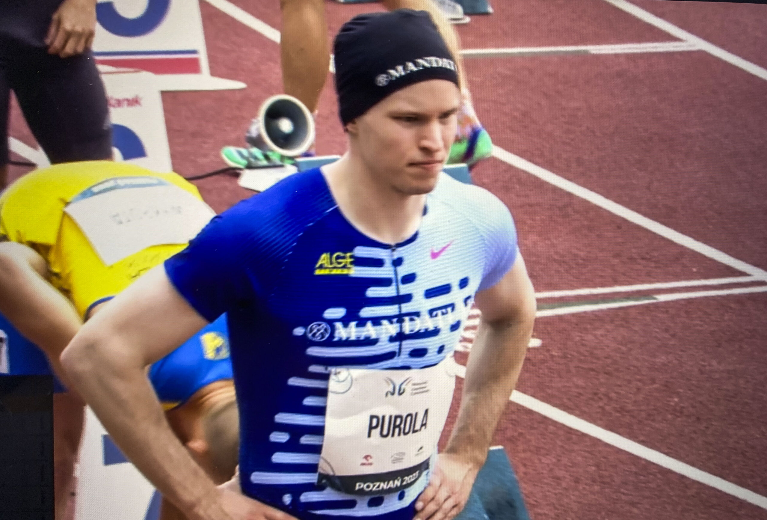 Purola eränsä neljäs kauden ensimmäisessä 200 metrin startissaan ...