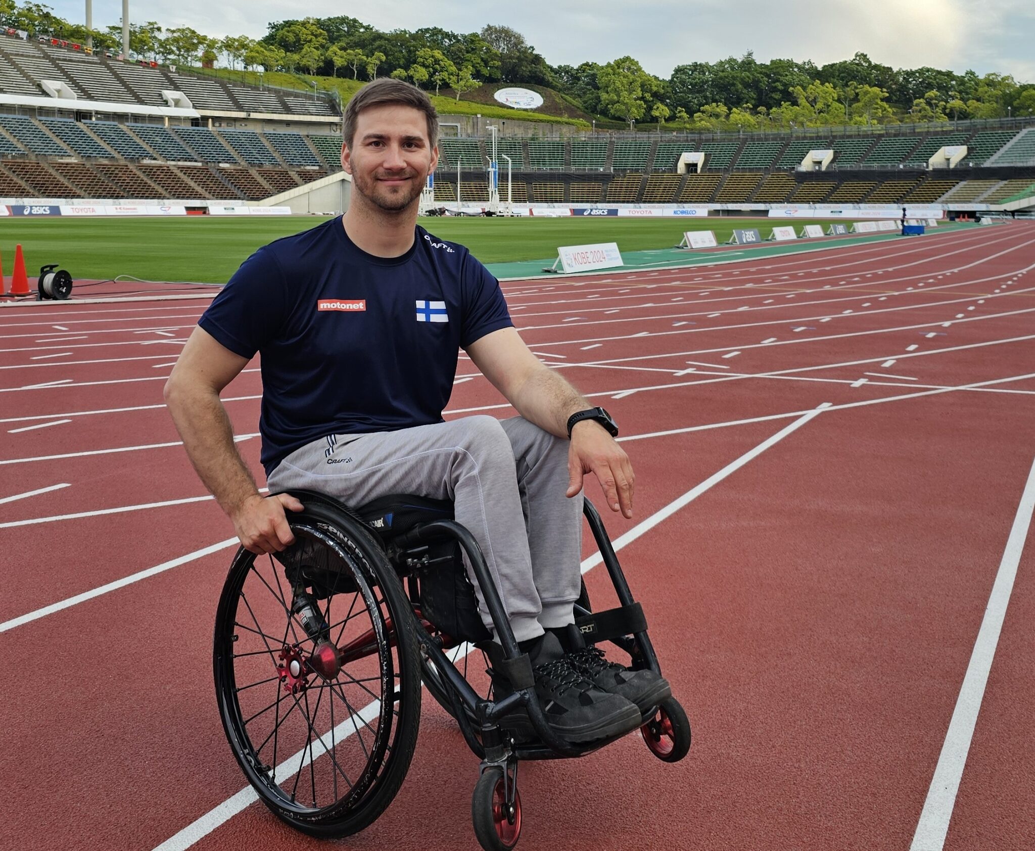 Henry Manni kelasi sateessa yllätysmitalin MM-kilpailuiden 400 metrillä ...