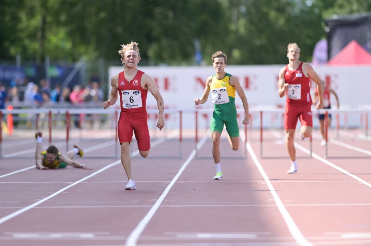Sainio ja Uusimäki Kalevan kisojen ratakierroksen aitojen raikkaat ...