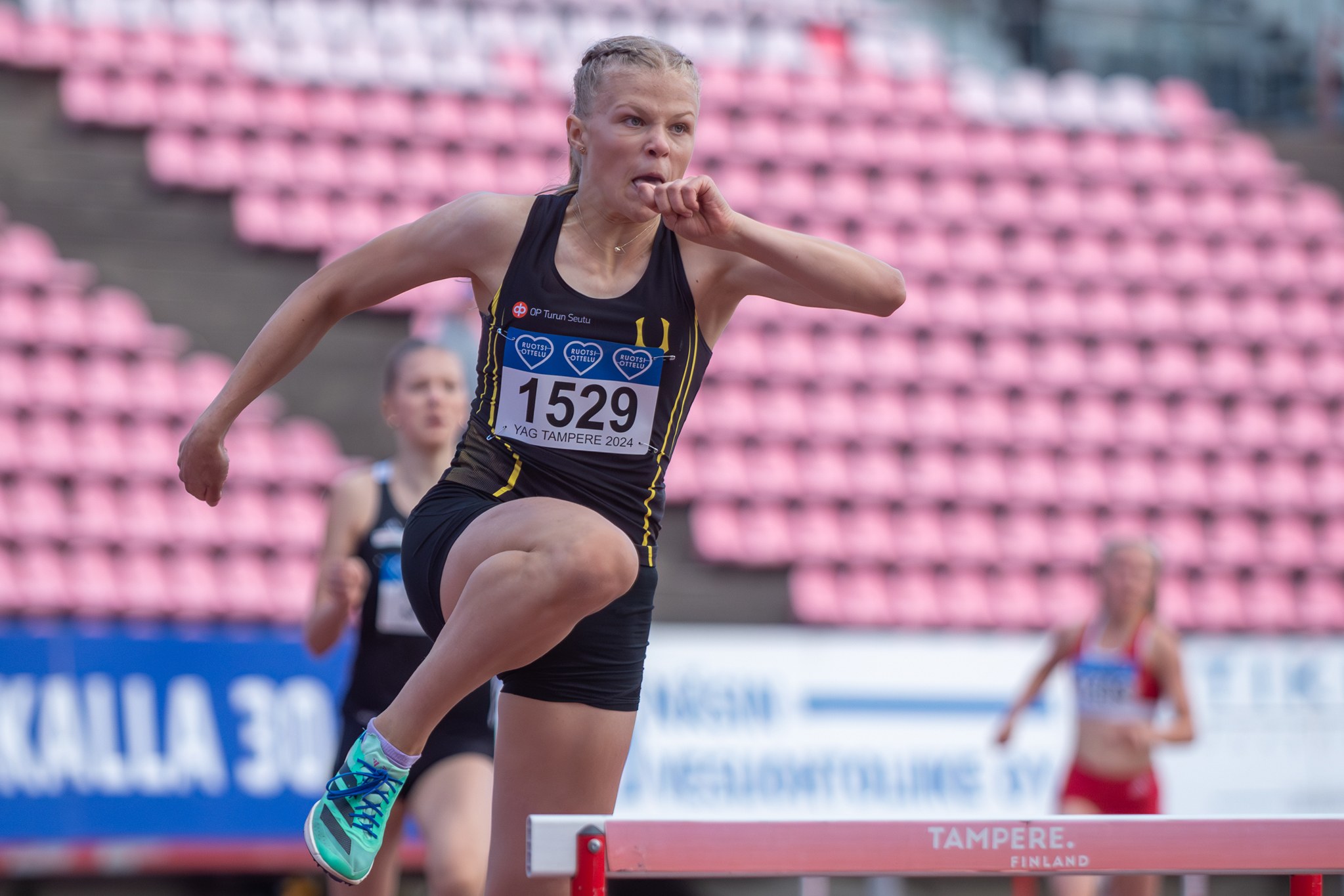 Launonen juoksi debyytissään melkein Suomen ennätyksen - Ella Junnila ...